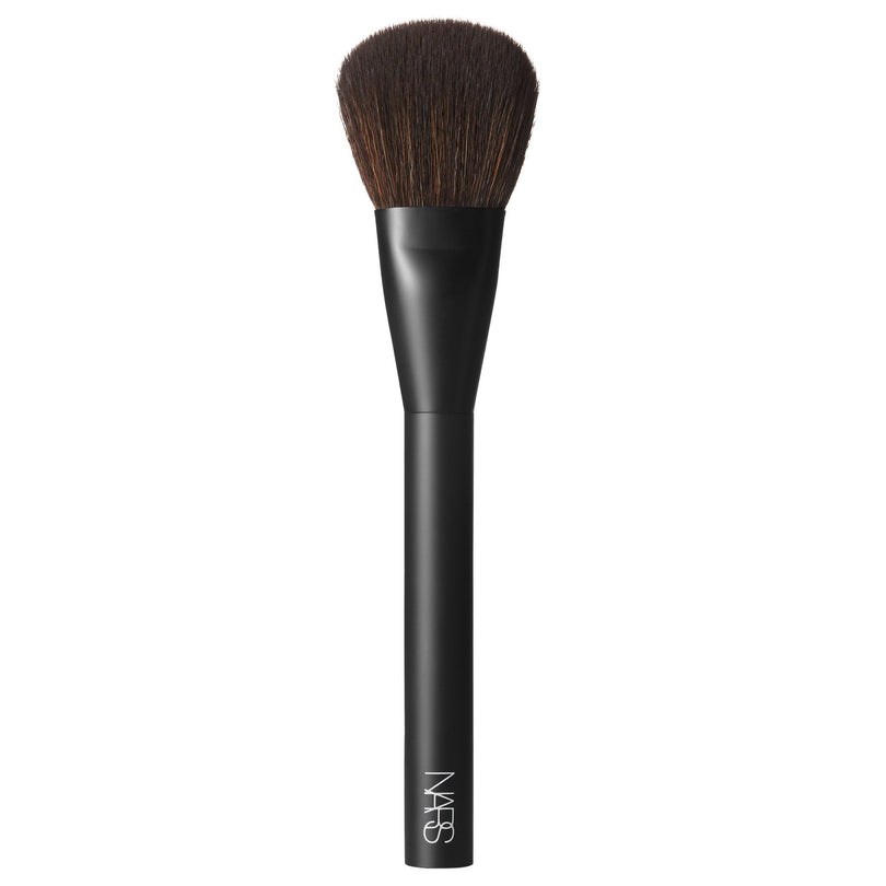 Nars blush brush – Roots Pharmacy